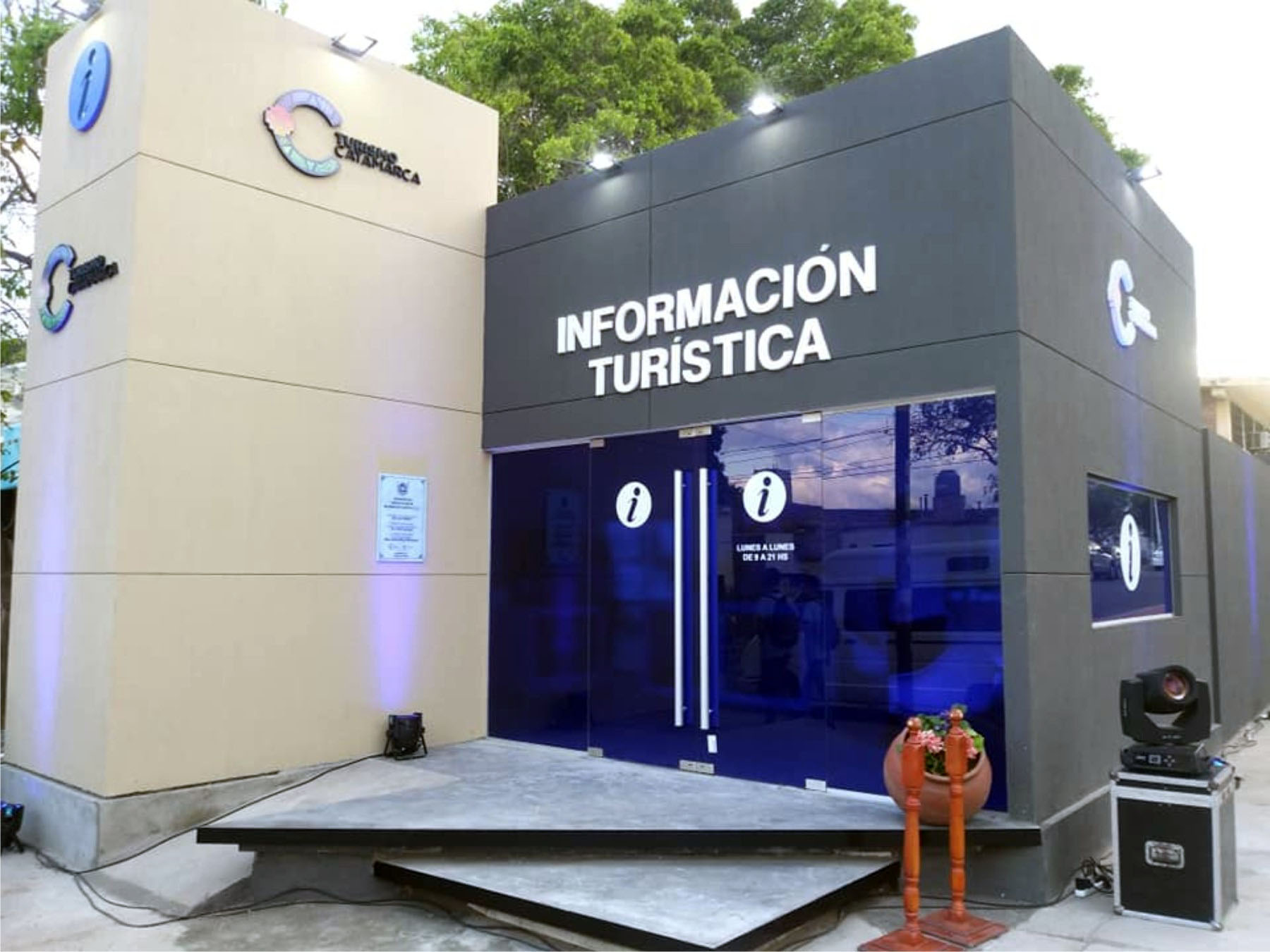 Se inauguró el Nuevo Centro de Información Turística de la Manzana de ...